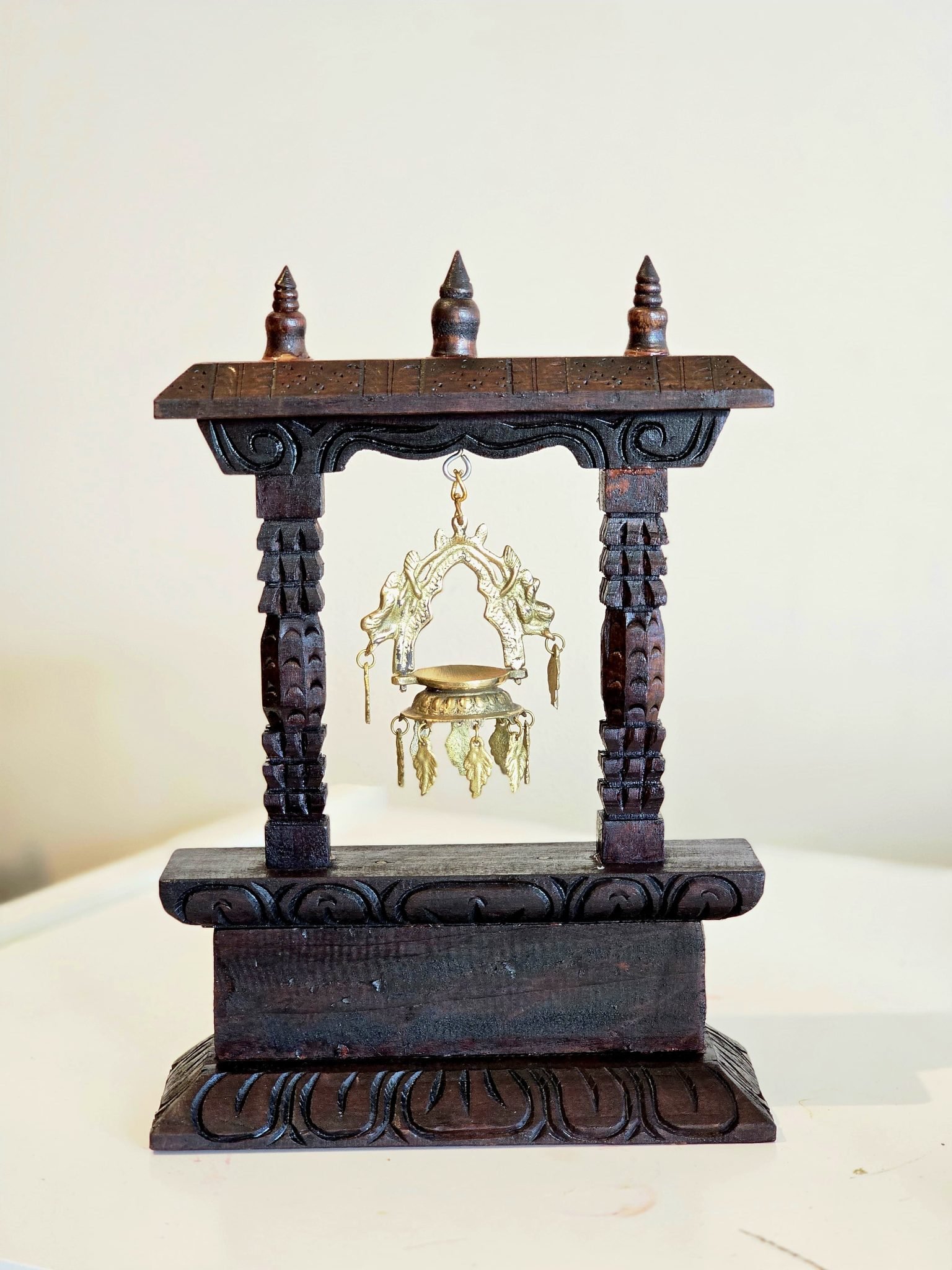 Traditional Handicrafted Dallucha Frame - Nepali Chino